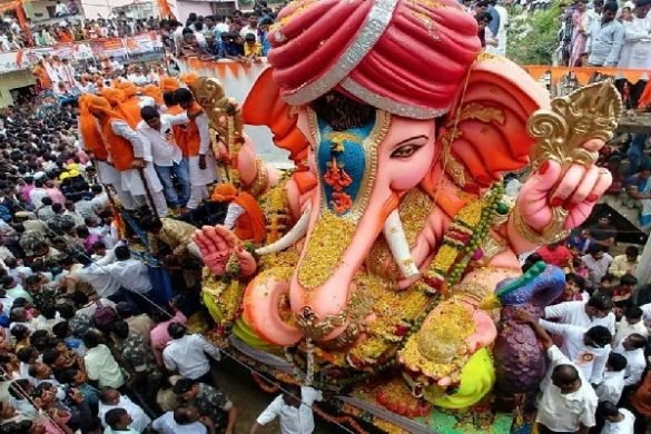 हैदराबाद में भगवान गणेश का एक लड्डू 24 लाख रुपये में बिका - Ekhabri.com