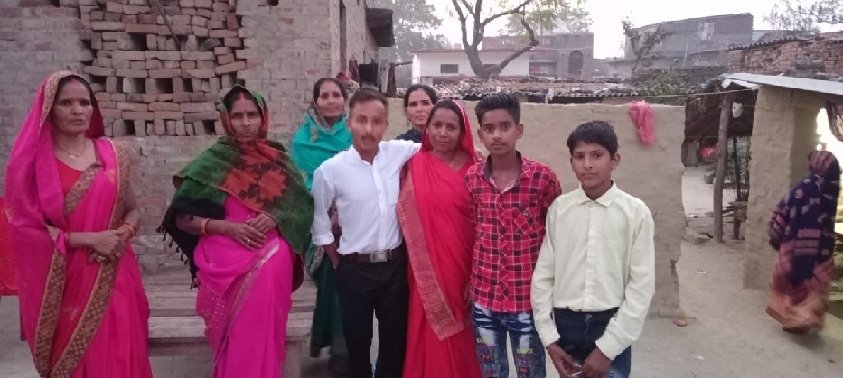 "मौत" के 15 वर्ष बाद जिंदा लौट आया अंगेश - Ekhabri.com